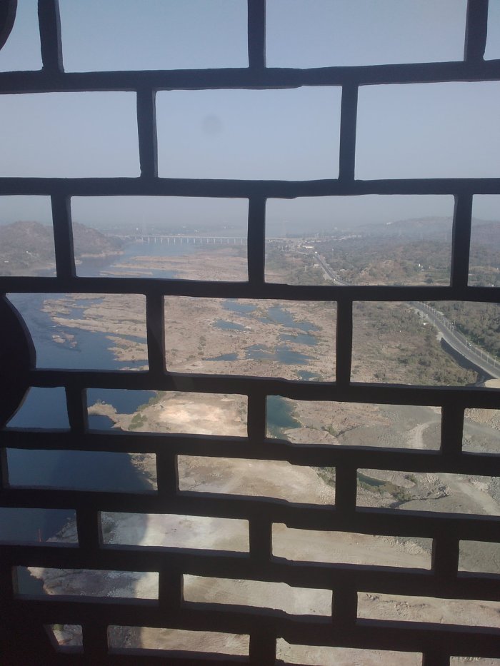 Statue of Unity – Bus service | Ogale Learning Centre